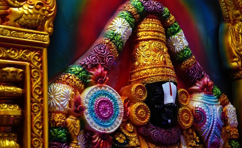 Tirupati Balaji Darshan - History, Spiritual Significance, and Booking Tips