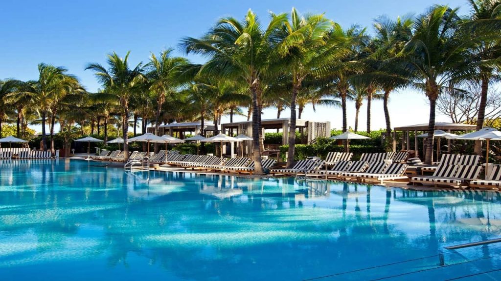 Top 10 Best Luxury Hotels & Resorts in Miami
