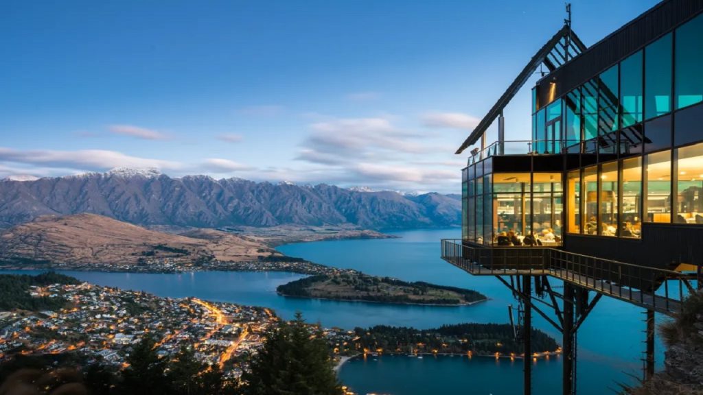Top 50 Luxury Escapes Bucket List Ideas for Wanderlust Jetsetters