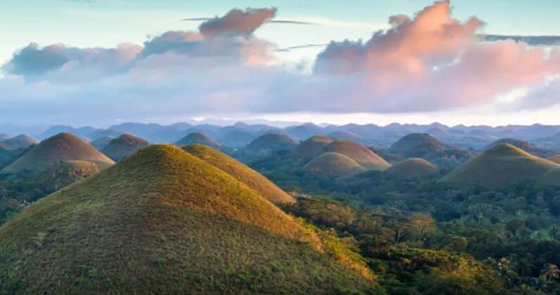 Exploring the Majestic Chocolate Hills [Sweet Secret of Nature]