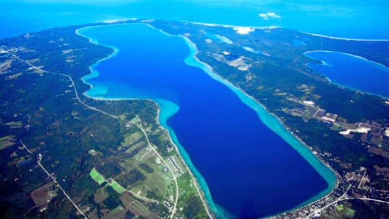 The 27 Beautiful Michigan Lakes You Must Visit in 2024