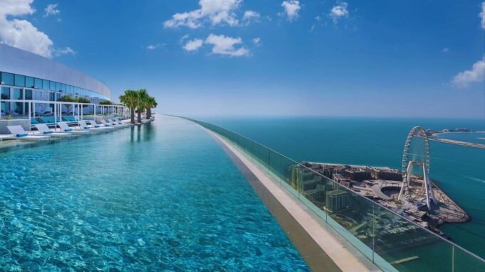 15 Best Infinity Pools in Dubai for Luxury, Views, and Relaxation